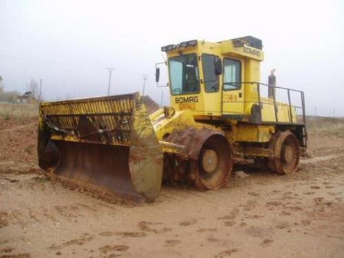 BOMAG REFUSE COMPACTOR BC 571 RB / BC 671 RB / BC 771 RB SERVICE TRAIN ...